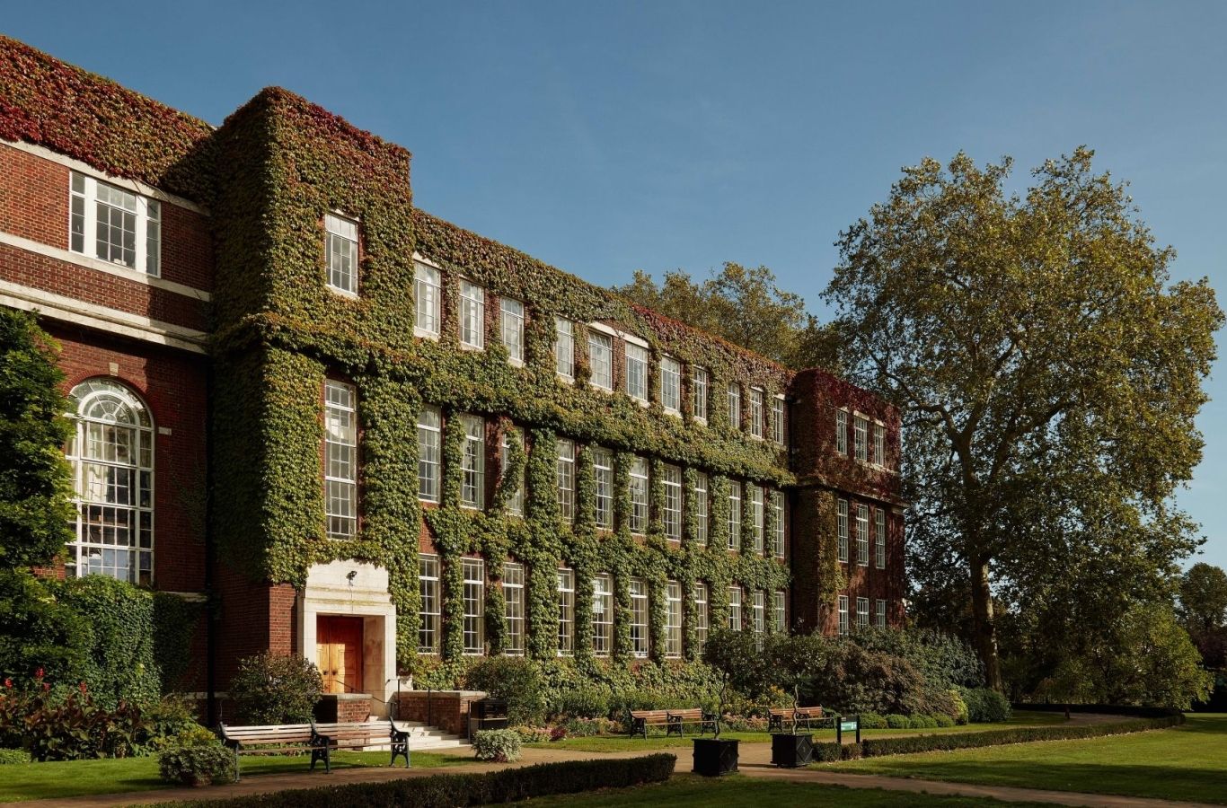 UG autumn modules | Regent's University London